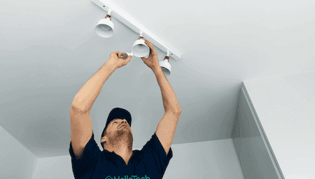 Light Bulb Changing | HelloTech