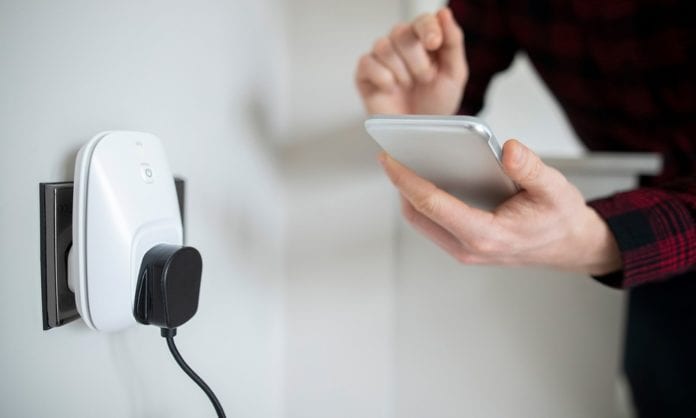 The Best Smart Plugs for Any Smart Home - The Plug - HelloTech