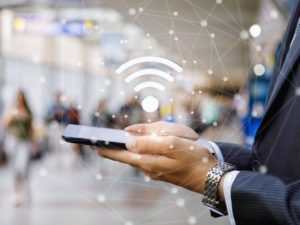 How to Get Free WiFi Wherever You Go - The Plug - HelloTech