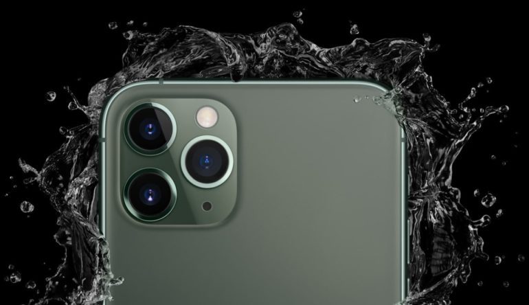 Is the iPhone 8 Really Waterproof? - The Plug - HelloTech