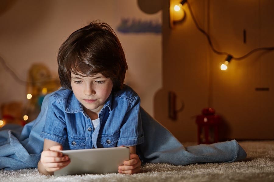 What is Airplane Mode and When Should You Use It? - The Plug - HelloTech