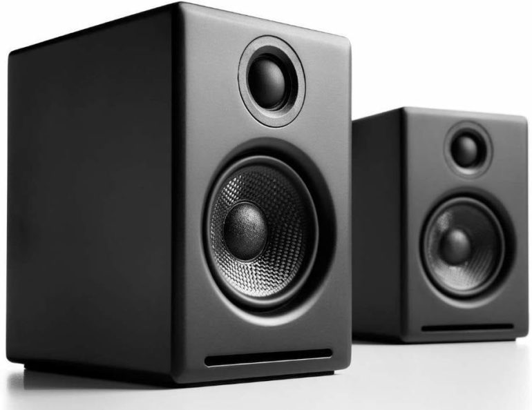 The Best Computer Speakers - The Plug - HelloTech