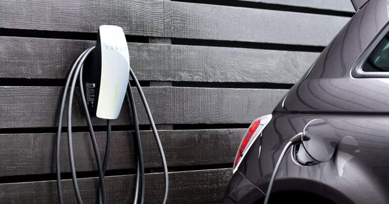 How Long Does It Take To Charge a Tesla? - The Plug - HelloTech