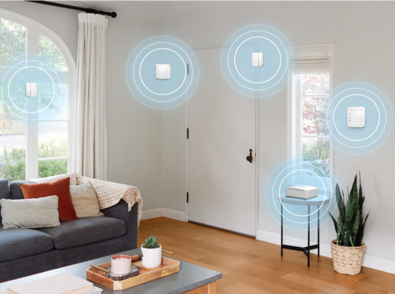 How to Protect Your Home While on Vacation - The Plug - HelloTech