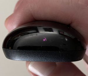How to Pair a Roku Remote or Reset It : HelloTech How